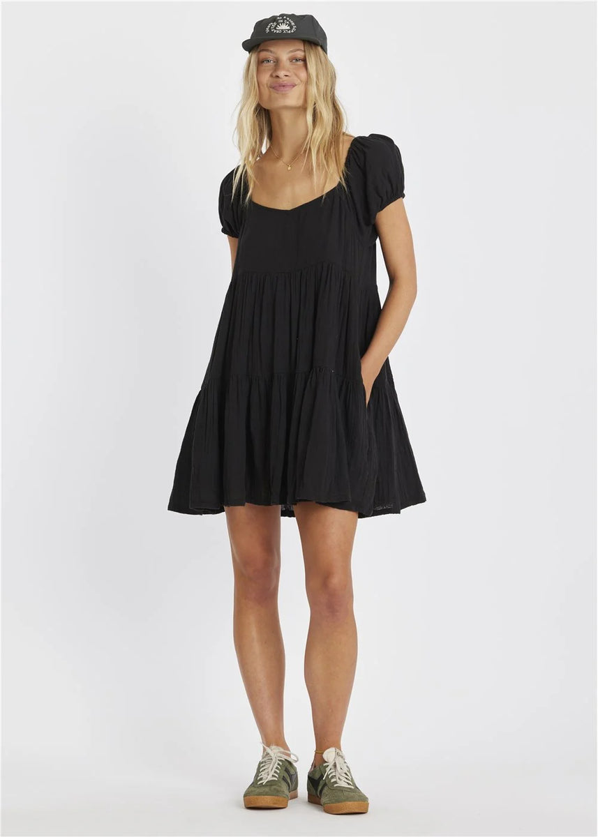 Sisstrevolution Surfer Breeze SS Woven Dresses – NZ Shred